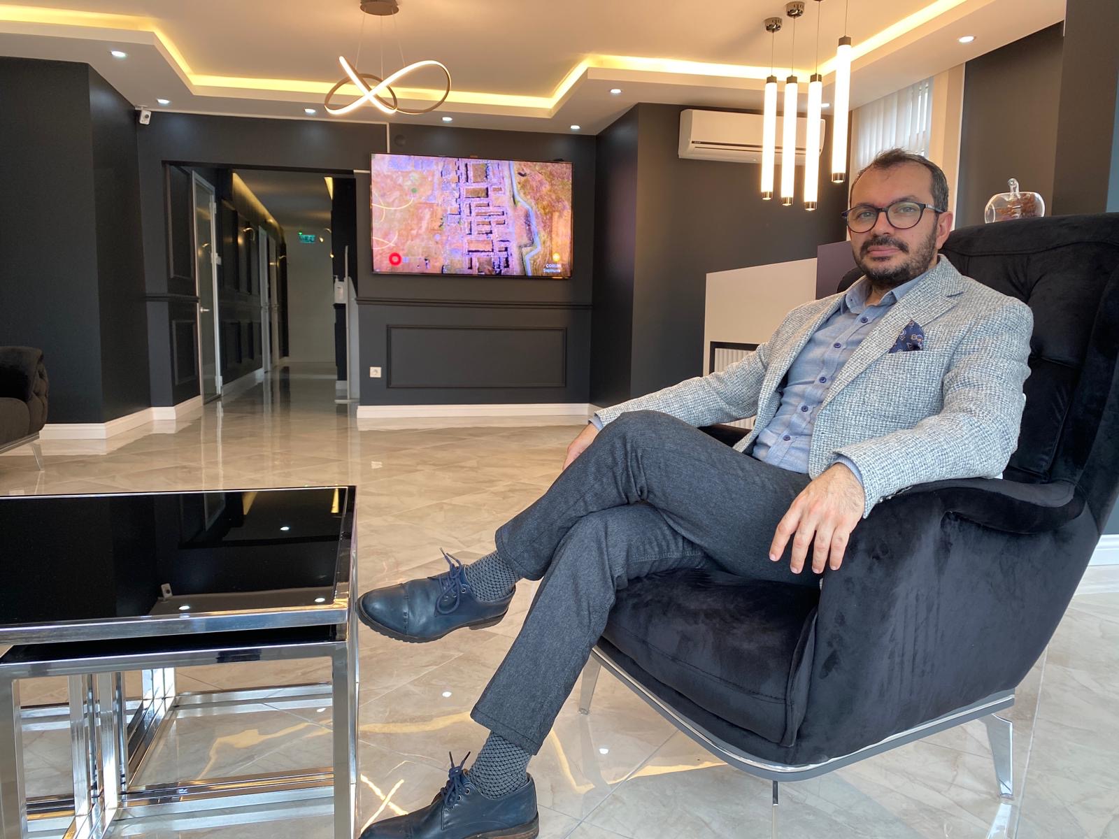 Ünlü Doktor Muhammed Eren Şimşek - Cine5 Magazin Haberin Gözdesi